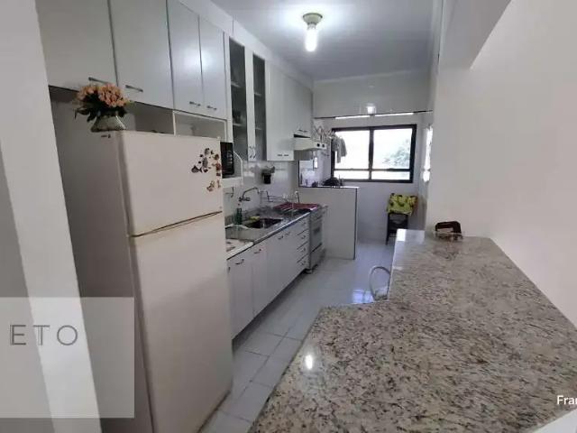 Apartamento para Locação em Guarujá/SP Enseada 2 Quartos