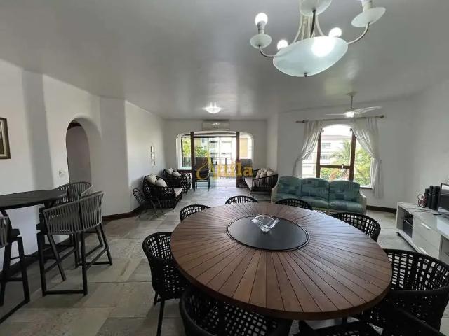 Apartamento para Locação em Guarujá/SP Enseada 3 Quartos