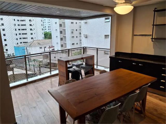 Apartamento para Locação em Guarujá/SP Pitangueiras 4 Quartos