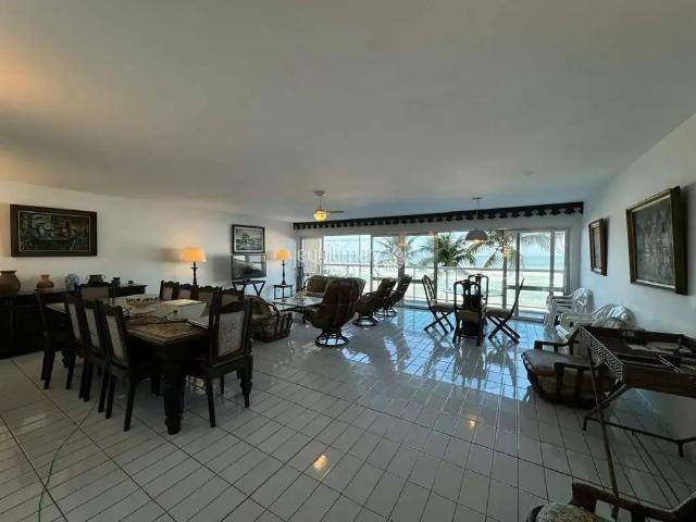 Apartamento para Locação em Guarujá/SP Pitangueiras 4 Quartos