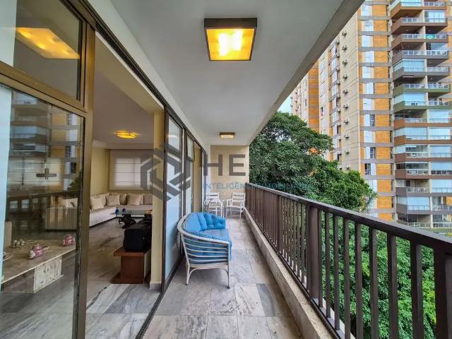 Apartamento para Locação em Guarujá/SP Pitangueiras 4 Quartos