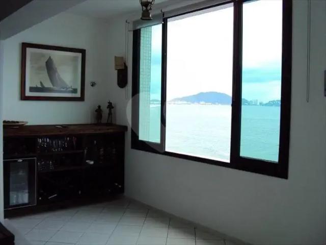 Apartamento para Locação em Guarujá/SP Pitangueiras 4 Quartos