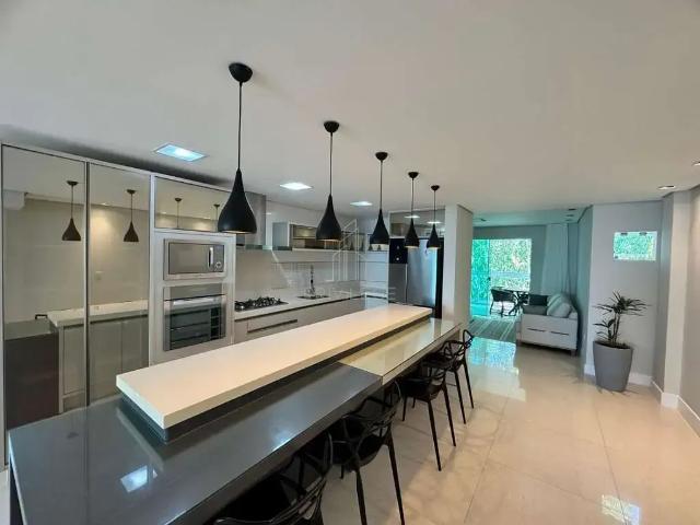 Apartamento para Locação em Itajaí/SC Cabeçudas 5 Quartos