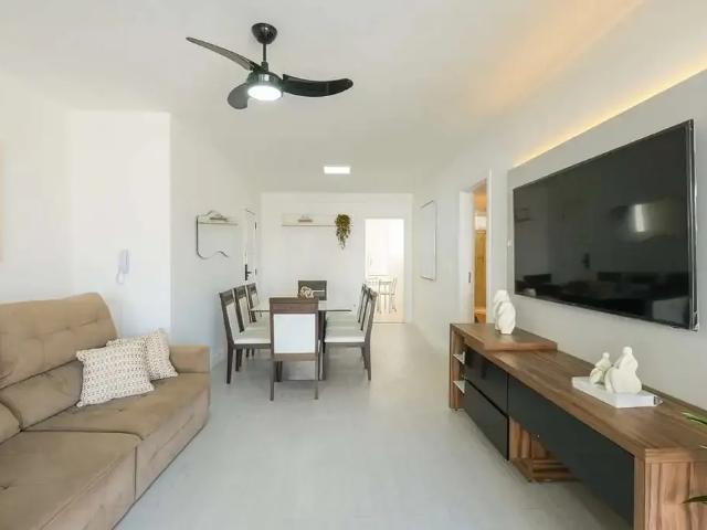 Apartamento para Locação em Itapema/SC Meia Praia 4 Quartos