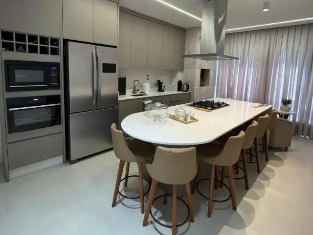 Apartamento para Locação em Itapema/SC Meia Praia 4 Quartos