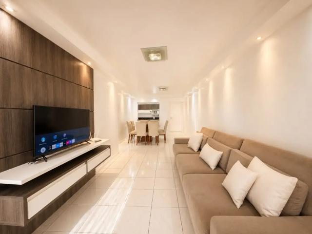 Apartamento para Locação em Itapema/SC Meia Praia 3 Quartos