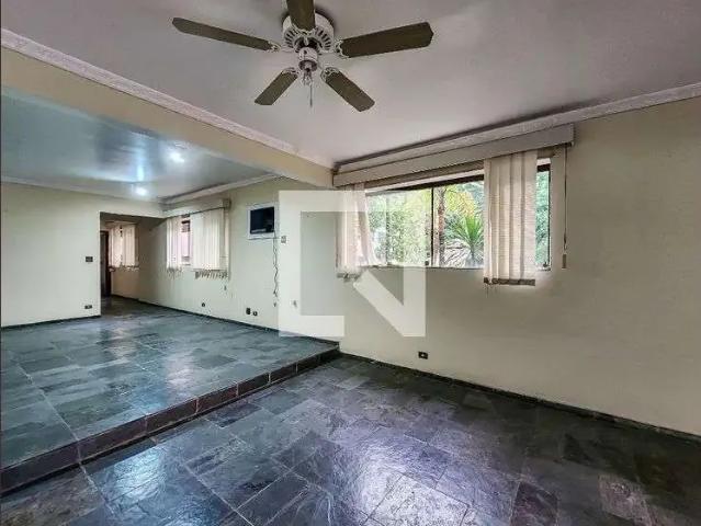 Apartamento para Locação em Jacareí/SP Centro 3 Quartos