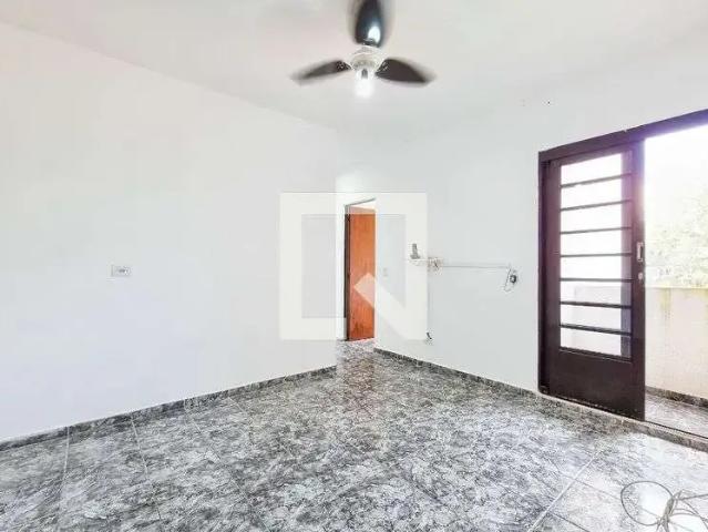 Apartamento para Locação em Jacareí/SP Jardim das Indústrias 2 Quartos