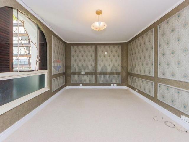 Apartamento para locação em Jardim Paulista com 4 quartos, sendo 1 suíte, 279m²