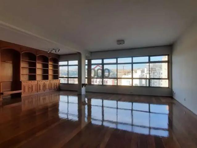 Apartamento para Locação em Juiz de Fora/MG Centro 4 Quartos
