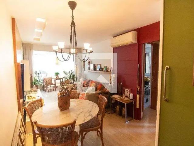 Apartamento para Locação em Niterói/RJ Icaraí 2 Quartos
