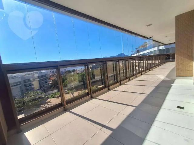 Apartamento para Locação em Niterói/RJ Piratininga 4 Quartos