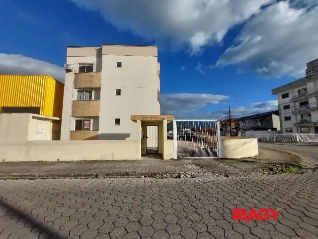 Apartamento para Locação em Palhoça/SC Barra do Aririú 2 Quartos