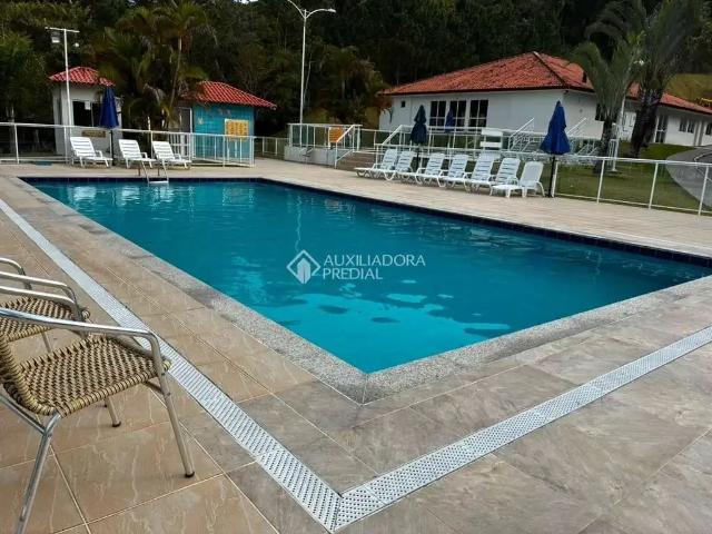Apartamento para Locação em Palhoça/SC Pedra Branca 2 Quartos