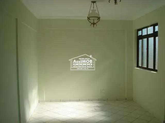 Apartamento para Locação em Paracatu/MG Centro 3 Quartos
