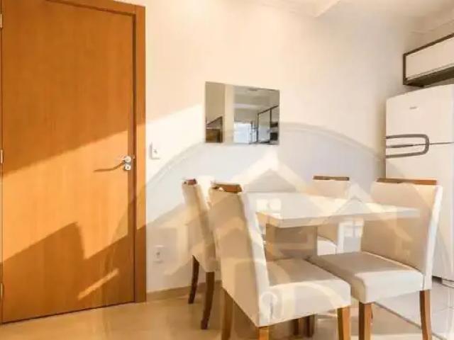 Apartamento para Locação em Paranaguá, Jardim Guaraituba, 2 dormitórios, 1 banheiro, 1 vaga