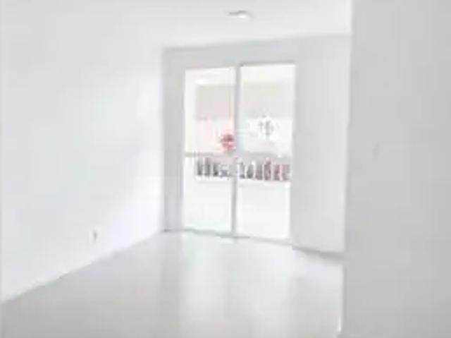Apartamento para Locação em Pelotas/RS Centro 2 Quartos