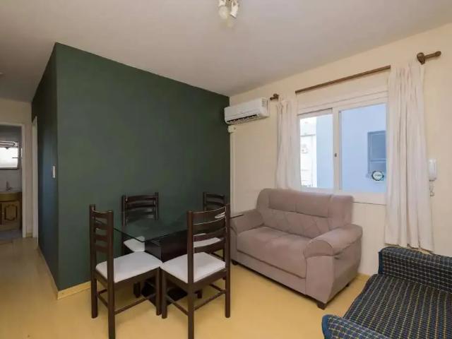 Apartamento para Locação em Pelotas/RS Centro 2 Quartos