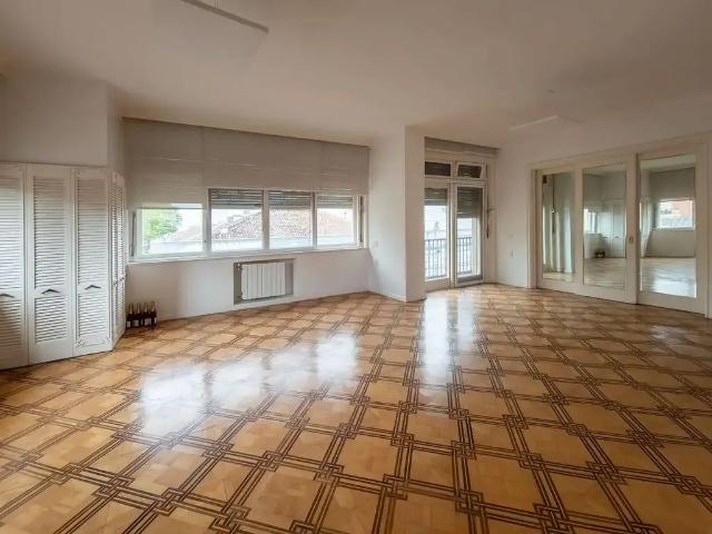 Apartamento para Locação em Pelotas/RS Centro 3 Quartos