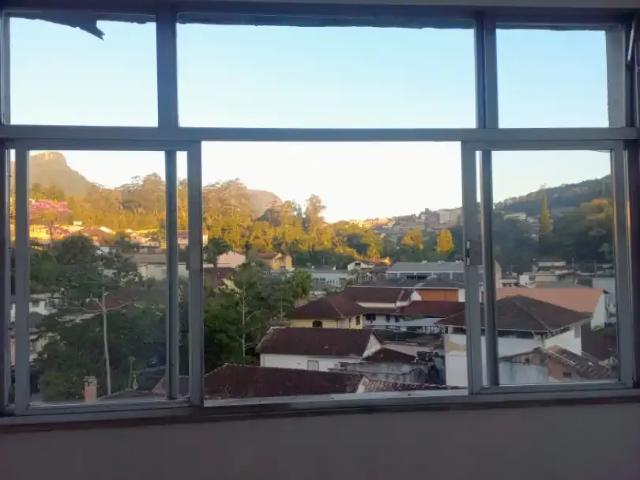 Apartamento para Locação em Petrópolis/RJ Castelanea 1 Quartos
