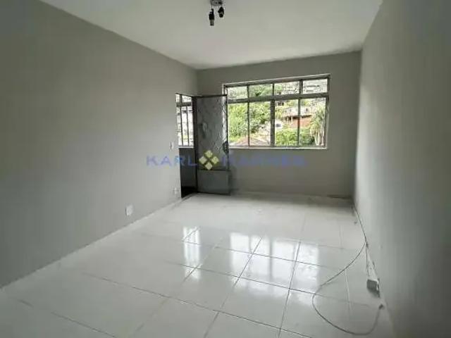 Apartamento para Locação em Petrópolis/RJ Centro 3 Quartos