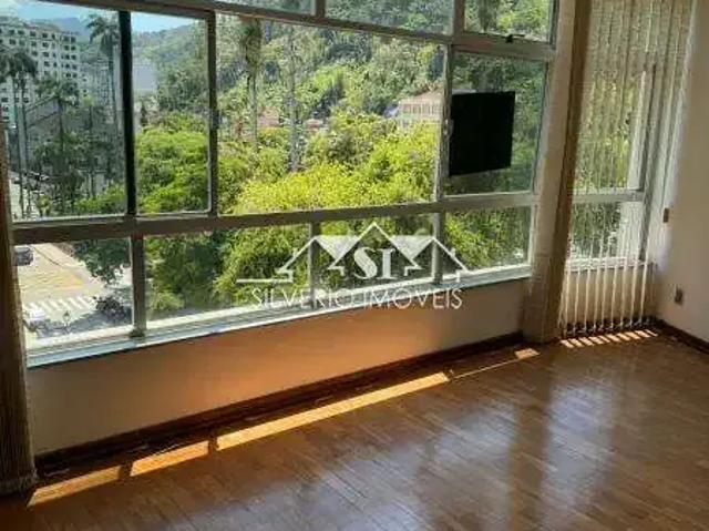 Apartamento para Locação em Petrópolis/RJ Centro 4 Quartos