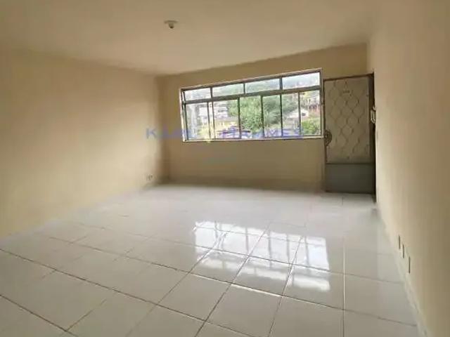 Apartamento para Locação em Petrópolis/RJ Centro 4 Quartos