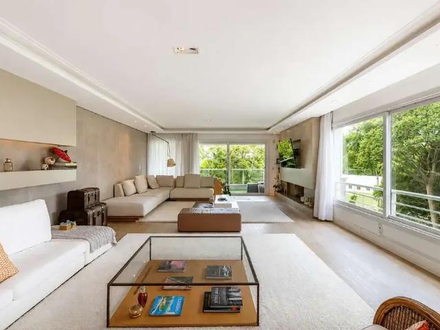 Apartamento para Locação em Porto Alegre/RS Três Figueiras 3 Quartos