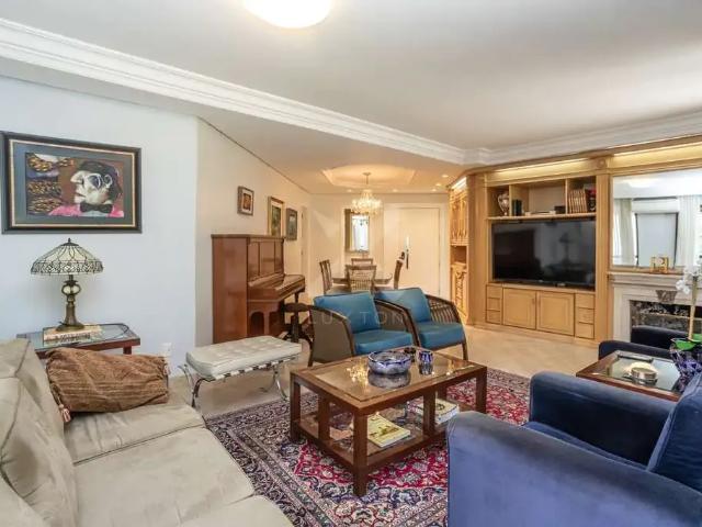 Apartamento para Locação em Porto Alegre/RS Bela Vista 4 Quartos