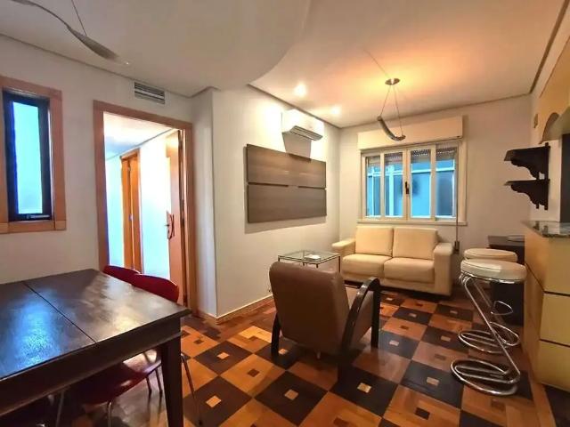 Apartamento para Locação em Porto Alegre/RS Centro Histórico 2 Quartos