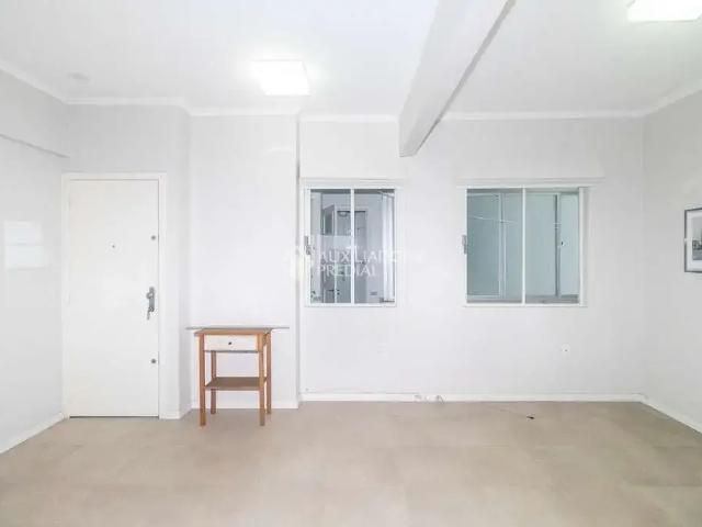 Apartamento para Locação em Porto Alegre/RS Centro Histórico 3 Quartos