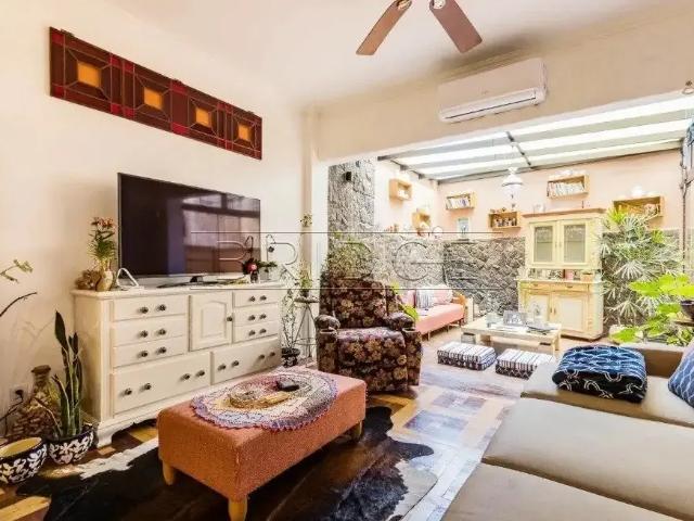 Apartamento para Locação em Porto Alegre/RS Centro Histórico 3 Quartos