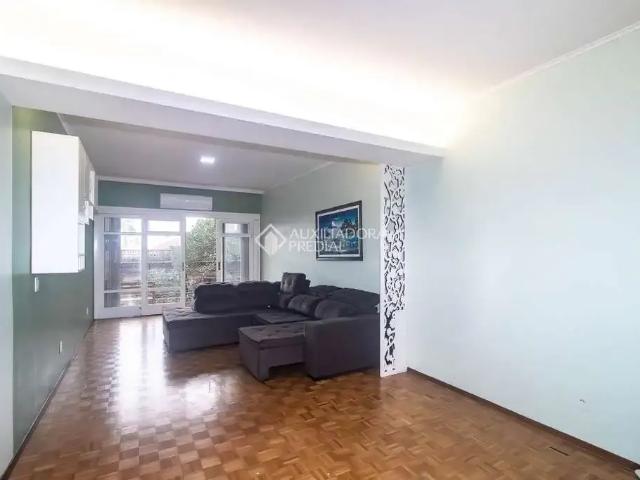 Apartamento para Locação em Porto Alegre/RS Centro Histórico 3 Quartos