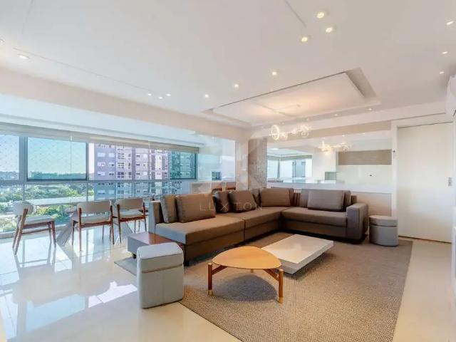 Apartamento para Locação em Porto Alegre/RS Central Parque 3 Quartos