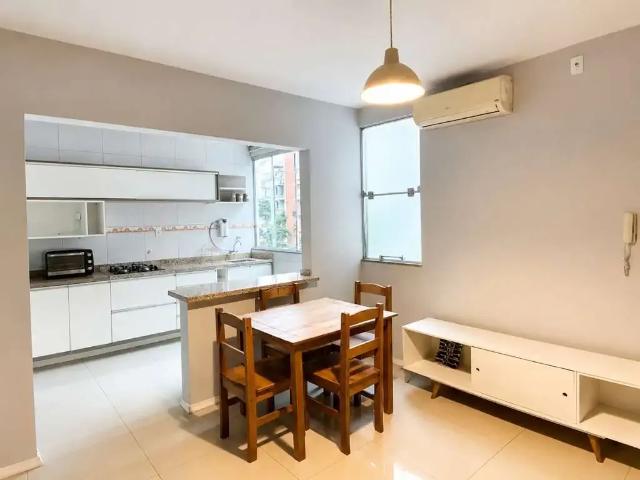 Apartamento para Locação em Porto Alegre/RS Cidade Baixa 2 Quartos
