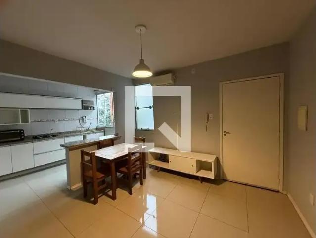 Apartamento para Locação em Porto Alegre/RS Cidade Baixa 2 Quartos