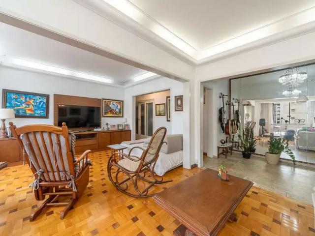 Apartamento para Locação em Porto Alegre/RS Independência 3 Quartos