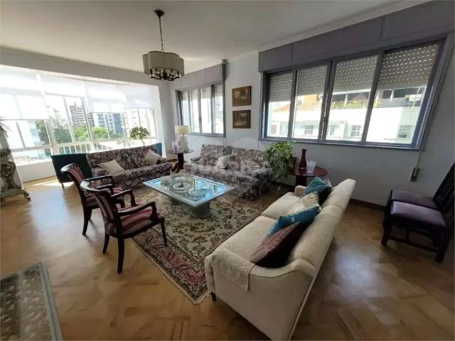 Apartamento para Locação em Porto Alegre/RS Independência 4 Quartos