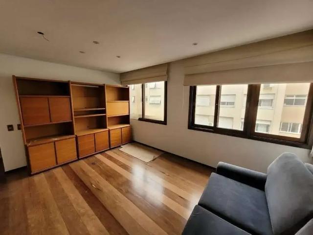Apartamento para Locação em Porto Alegre/RS Santa Cecília 2 Quartos