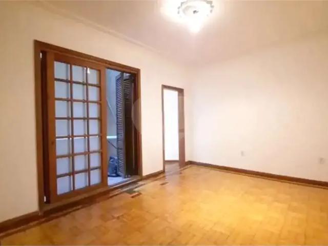 Apartamento para Locação em Porto Alegre/RS Santana 3 Quartos