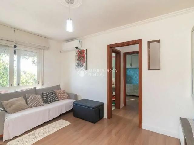 Apartamento para Locação em Porto Alegre/RS Santo Antônio 2 Quartos