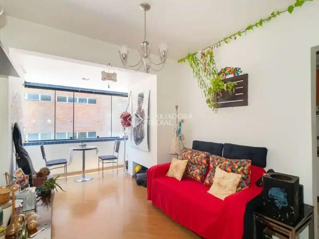 Apartamento para Locação em Porto Alegre/RS Santo Antônio 2 Quartos