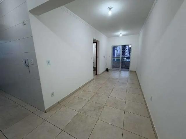 Apartamento para Locação em Praia Grande/SP Aviação 2 Quartos