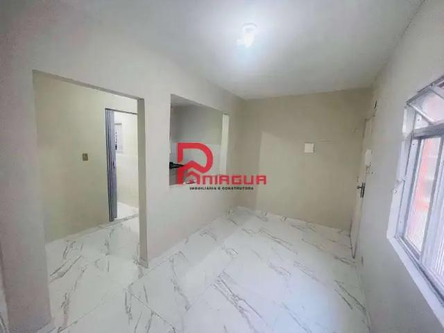 Apartamento para Locação em Praia Grande/SP Canto do Forte 2 Quartos