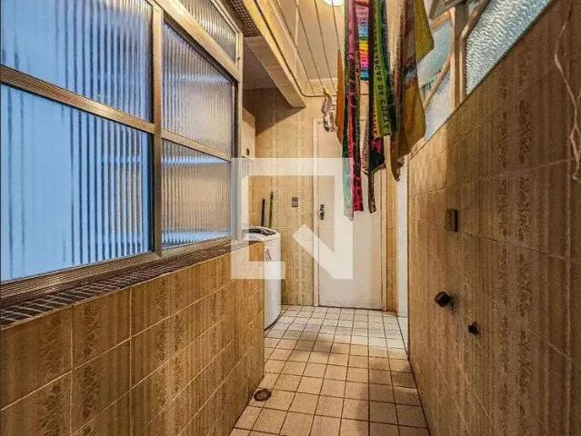Apartamento para Locação em Praia Grande/SP Guilhermina 2 Quartos
