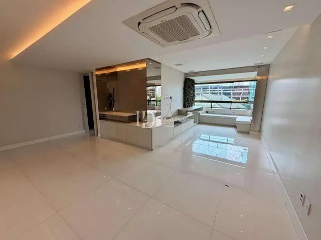 Apartamento para Locação em Recife/PE Ilha do Retiro 4 Quartos