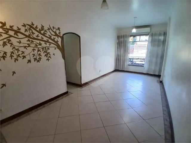 Apartamento para Locação em Rio de Janeiro/RJ Maracanã 2 Quartos