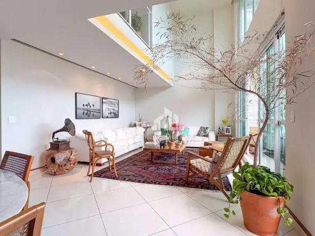 Apartamento para Locação em Rio de Janeiro/RJ Barra da Tijuca 4 Quartos