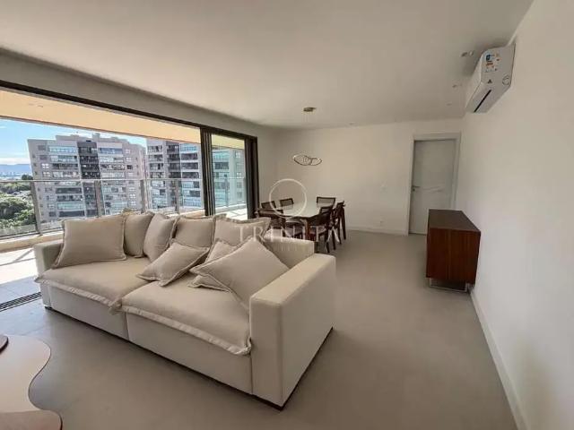 Apartamento para Locação em Rio de Janeiro/RJ Barra da Tijuca 4 Quartos