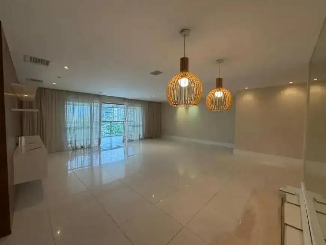 Apartamento para Locação em Rio de Janeiro/RJ Barra da Tijuca 4 Quartos